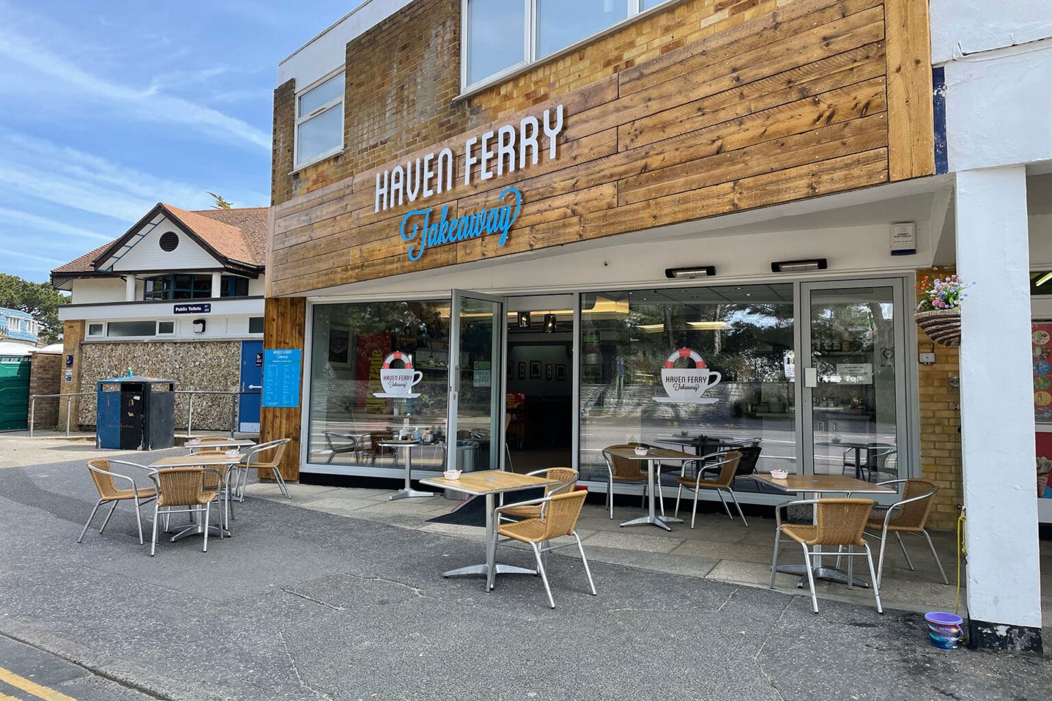 The Haven Ferry Cafe and Takeaway | Sandbanks, Poole, Dorset.